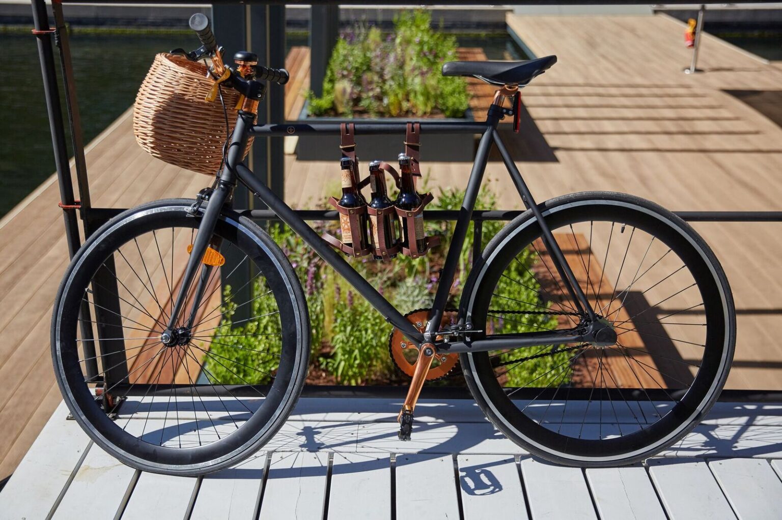 The Boathouse London | boutique hotel barge Paddington, London