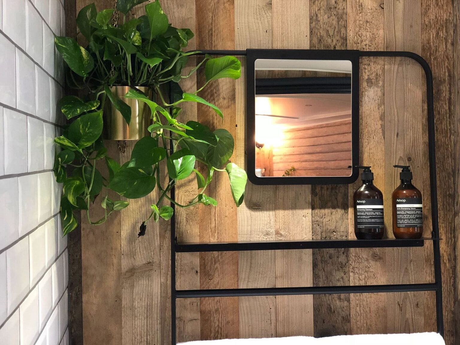 The Boathouse London | boutique hotel barge Paddington, London