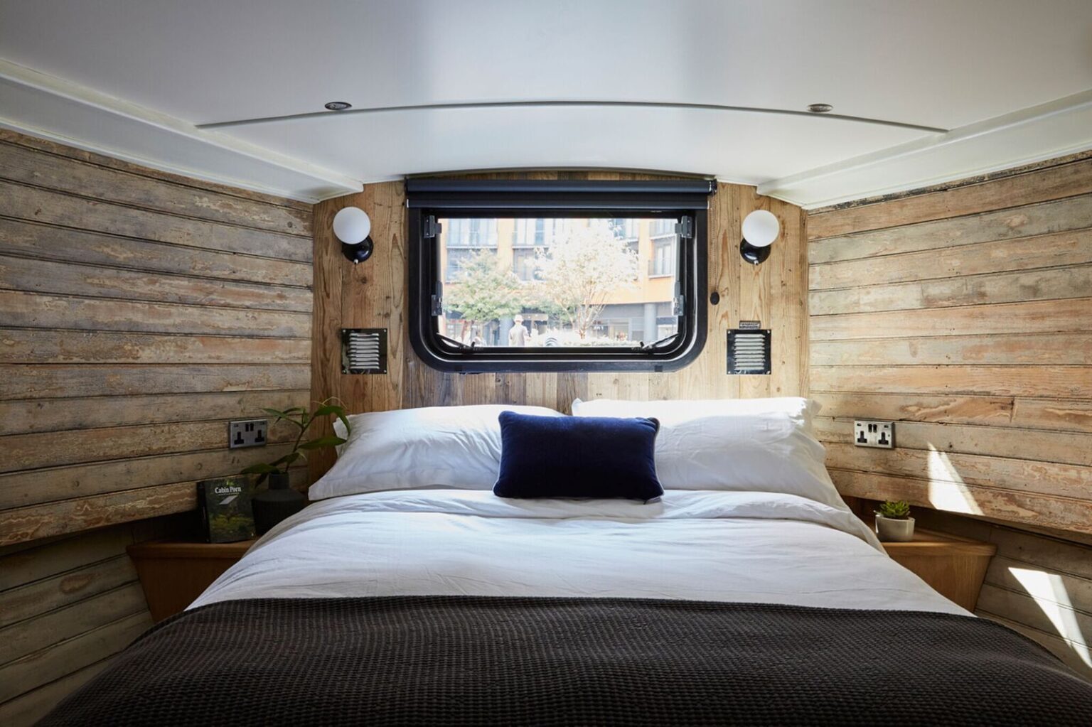 The Boathouse London | boutique hotel barge Paddington, London