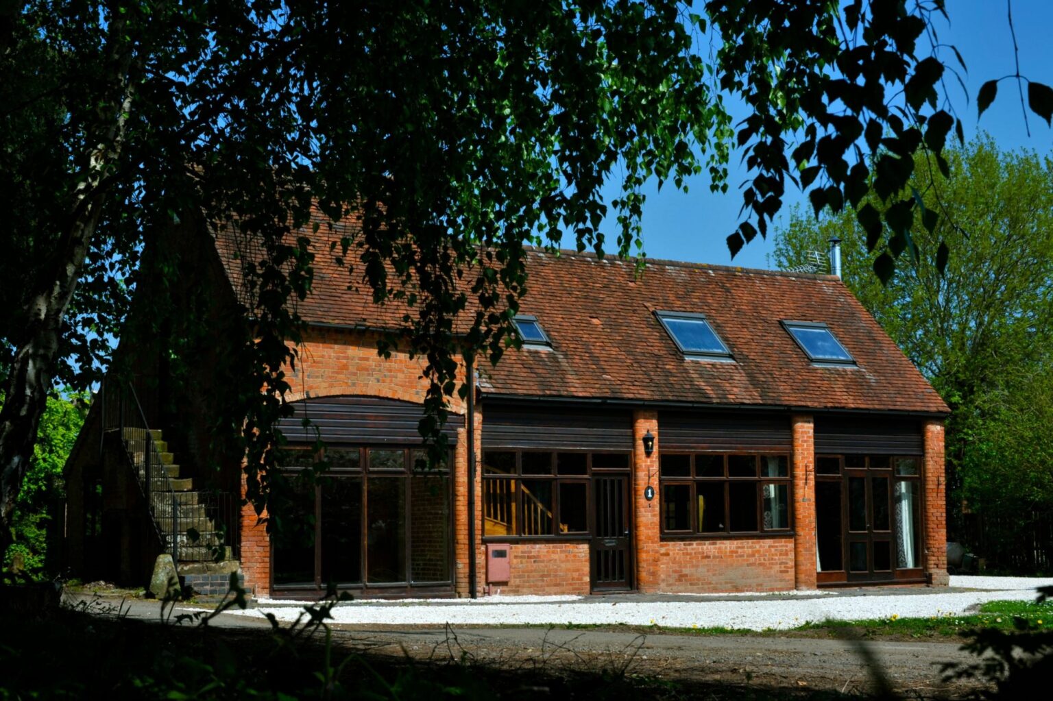 Copper Pot Barn | luxury barn conversion with hot tub Warwickshire
