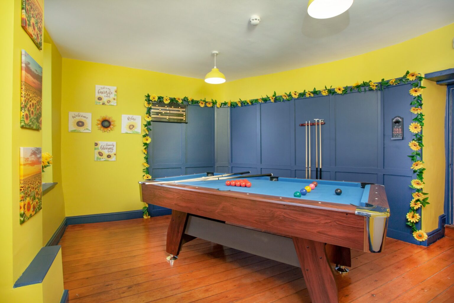 Halula Gem | large group retreat with cinema room | Somerset