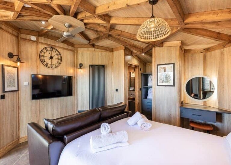 Hartington Treehouse | couples treehouse in the Peak District