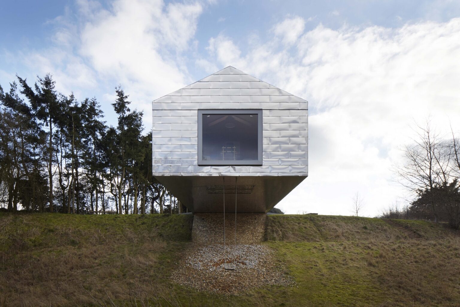 The Balancing Barn | Award-winning Dutch architect designed barn by ...