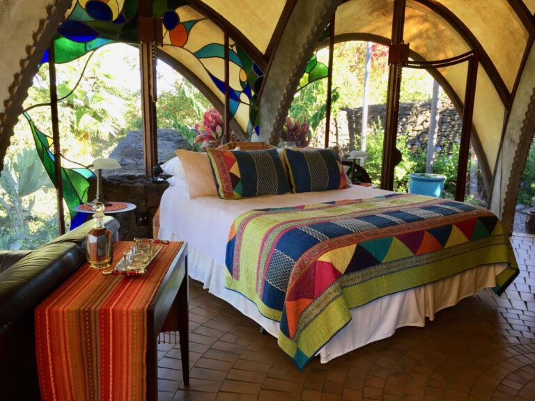 The Onion House | uniquely shaped architectural gem with pool | Hawaii