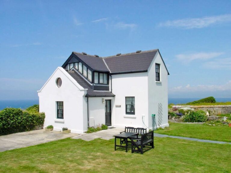 Old Higher Lighthouse Branscombe Lodge | self catering | Dorset