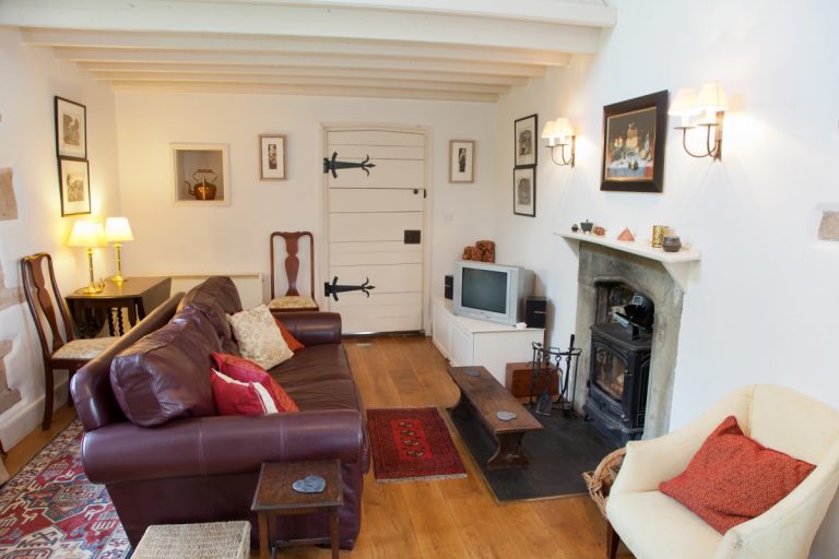 The Welsh Gatehouse historic romantic retreat Monmouthshire