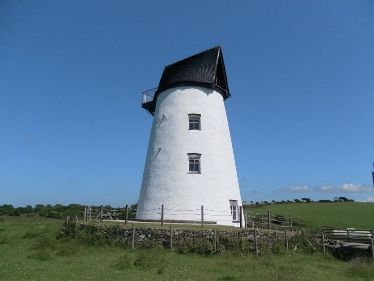 The Windmill - unique Anglesey holiday home for sleeping four