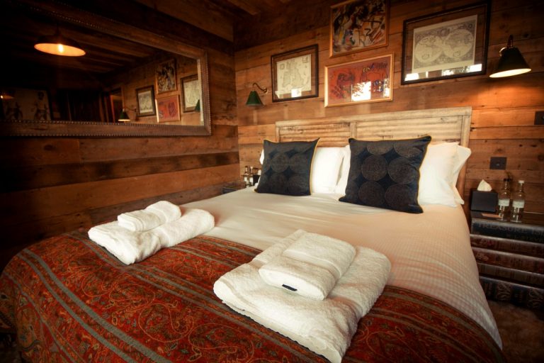 Tiger Lodge | Luxury Safari Lodge | Port Lympne Reserve