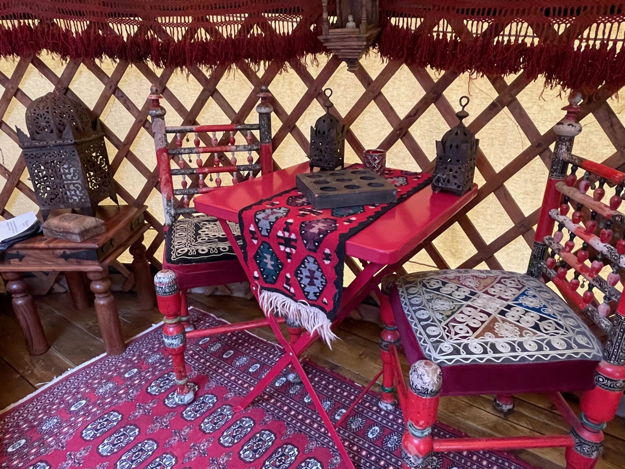 Forest Garden Shovelstrode | woodland yurts and cabin | Sussex