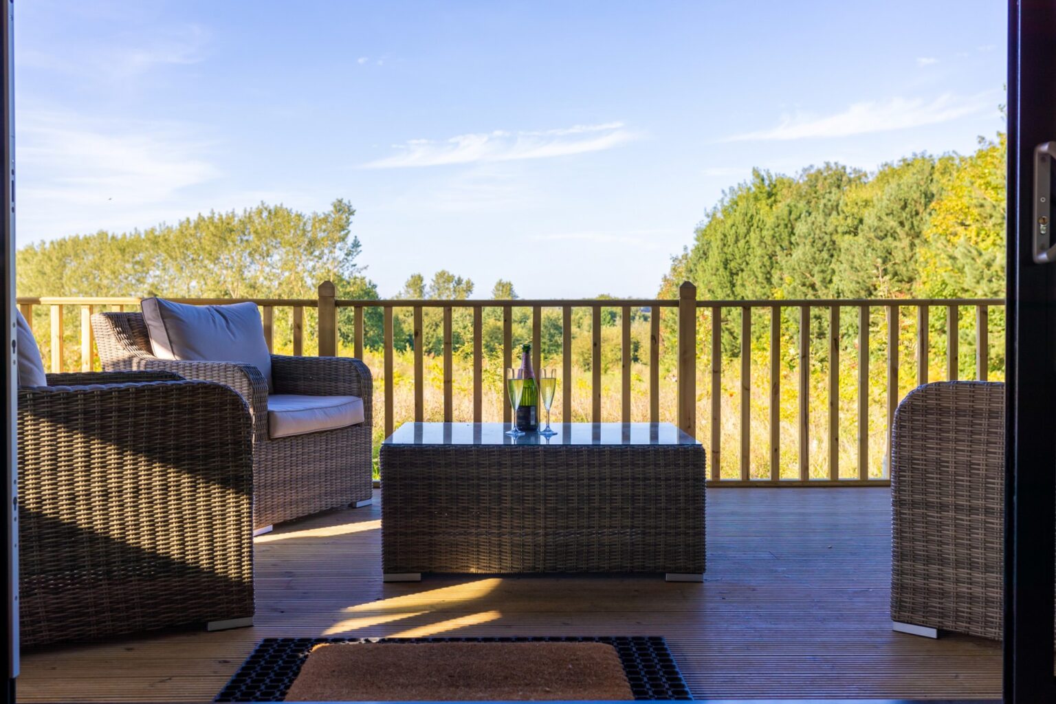 Birdholme Glamping | safari lodges with private hot tubs Notts