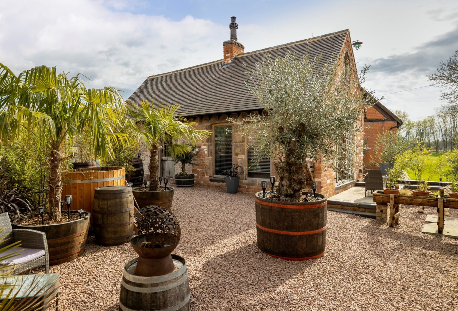The Well House | converted historic retreat for two | Worcestershire