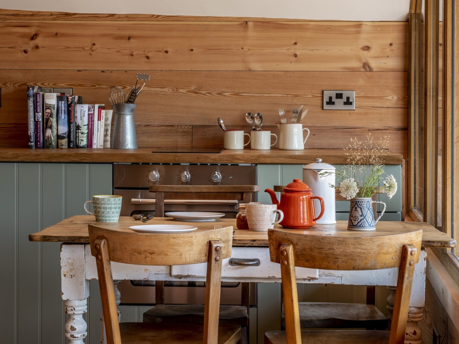 Wolf Wood Treehouses | luxury hand-built treehouse retreat | Devon