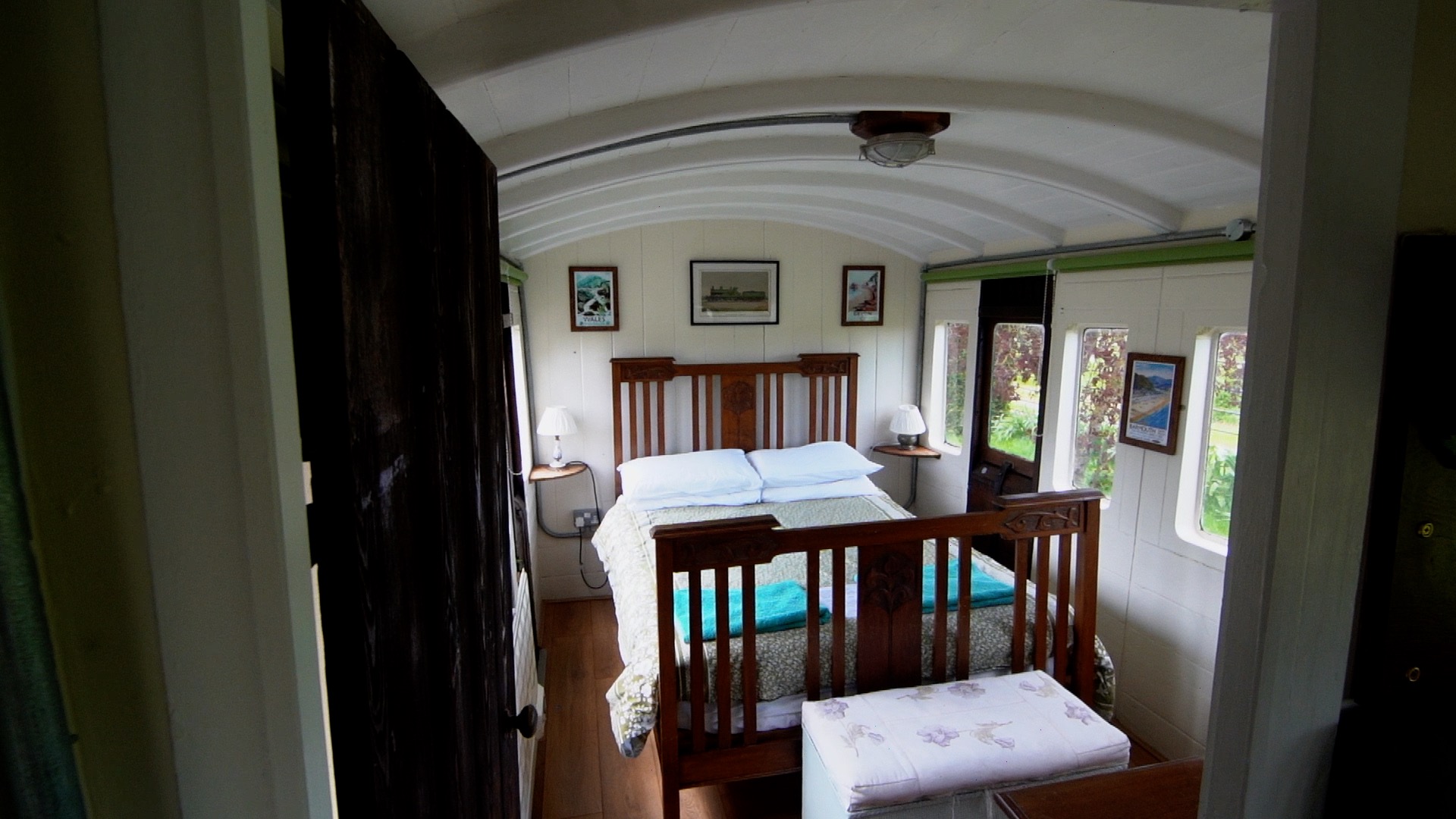 Green Lane Carriage | restored train carriage in Herefordshire