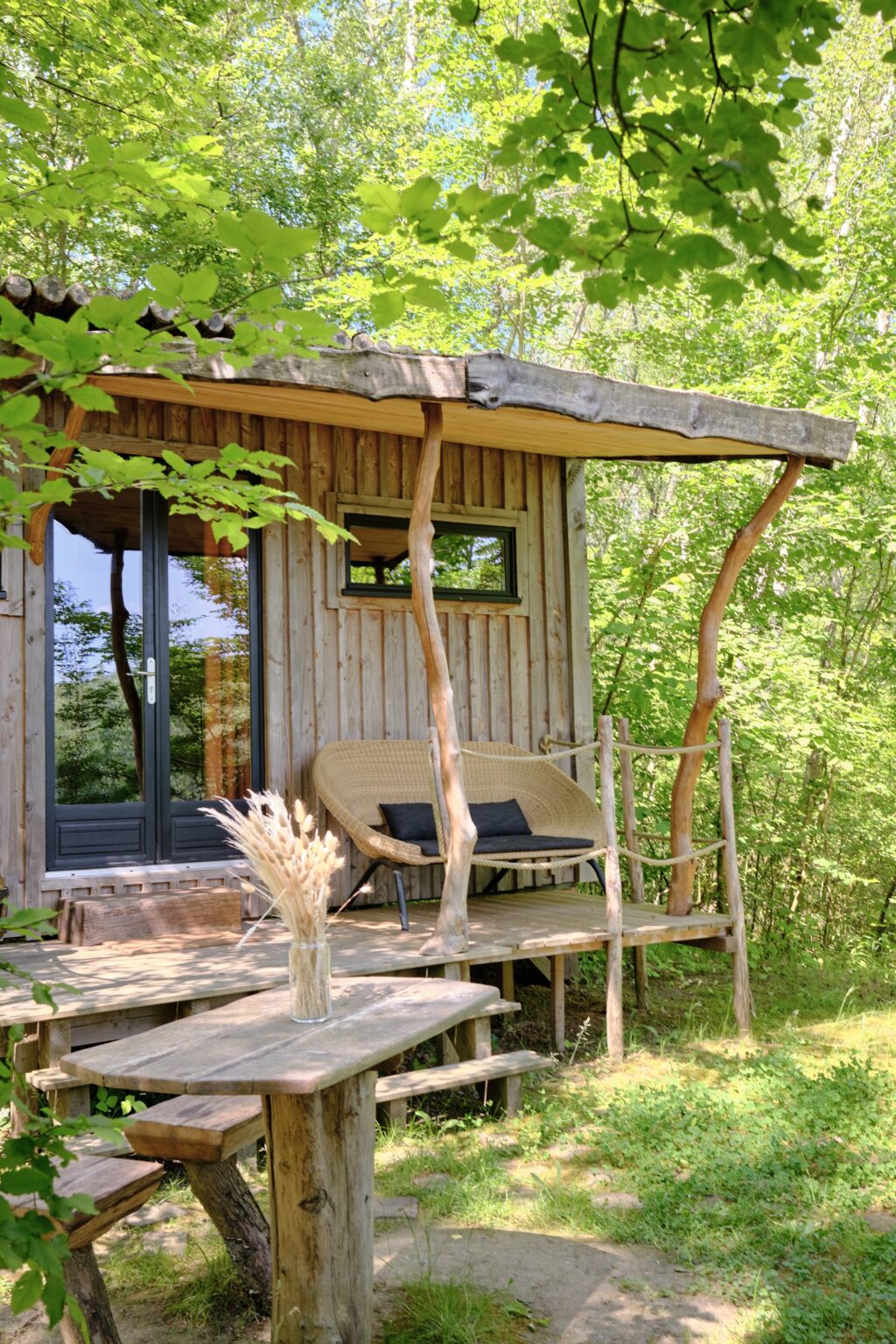 Cabanes de La Réserve | eco tree cabin retreat in northern France