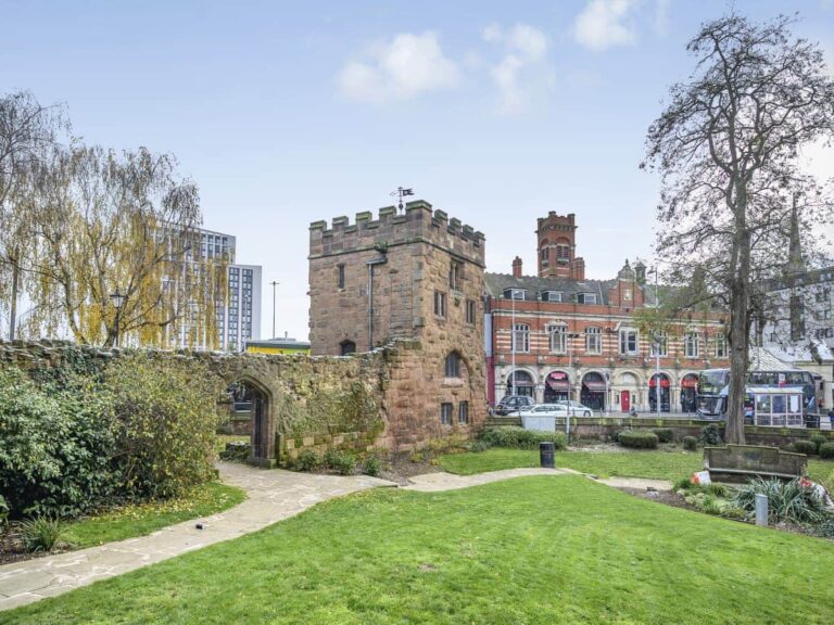 Swanswell Gate | converted medieval gatehouse for two | Coventry