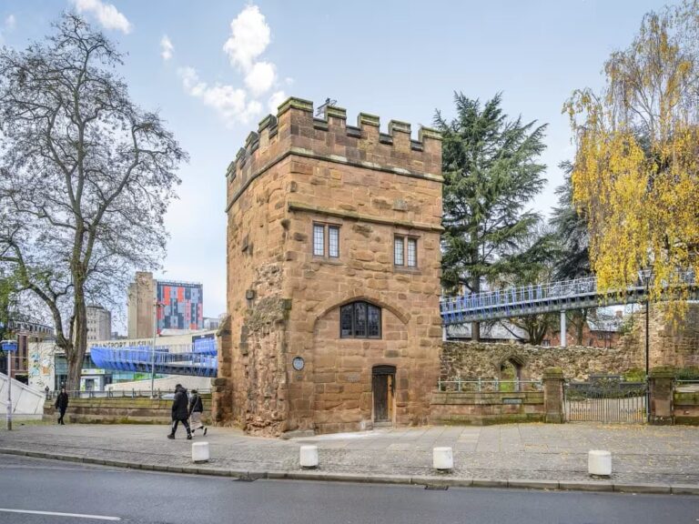 Swanswell Gate | converted medieval gatehouse for two | Coventry