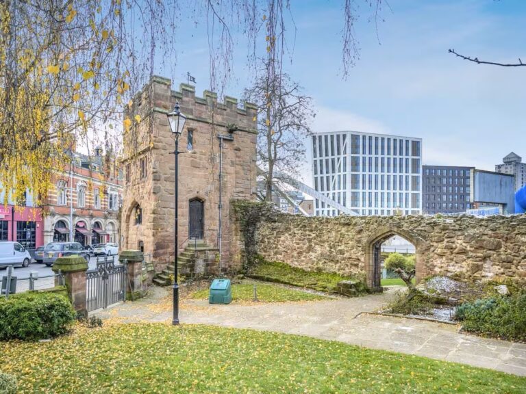Swanswell Gate | converted medieval gatehouse for two | Coventry