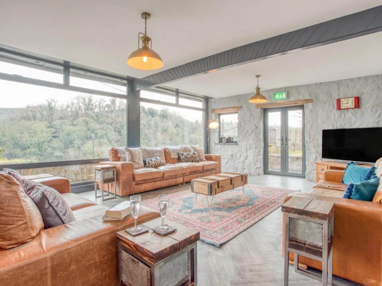 The Old Matlock Hotel and Inn | exclusive hire hotel pub Derbyshire