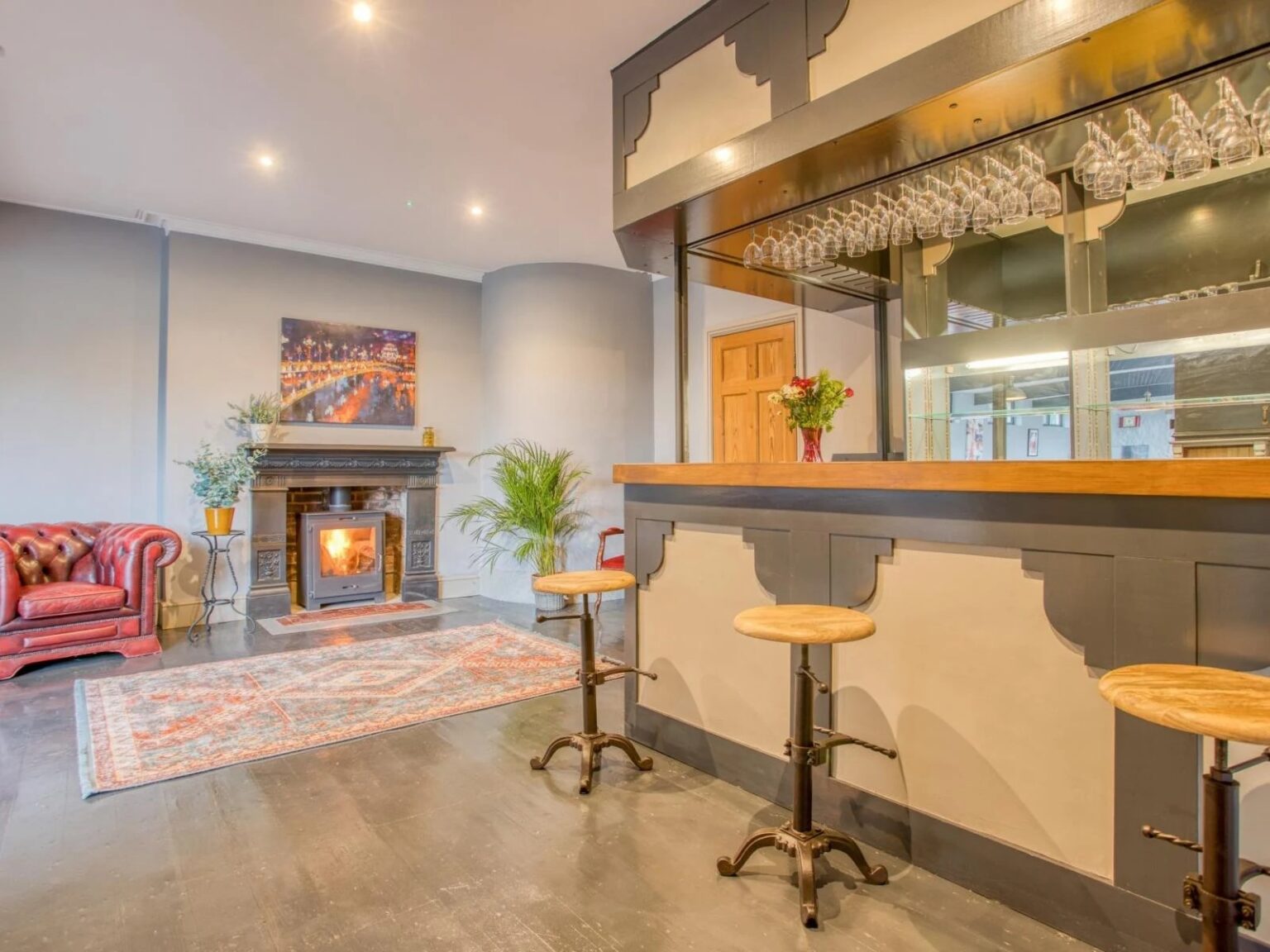 The Old Matlock Hotel and Inn | exclusive hire hotel pub Derbyshire