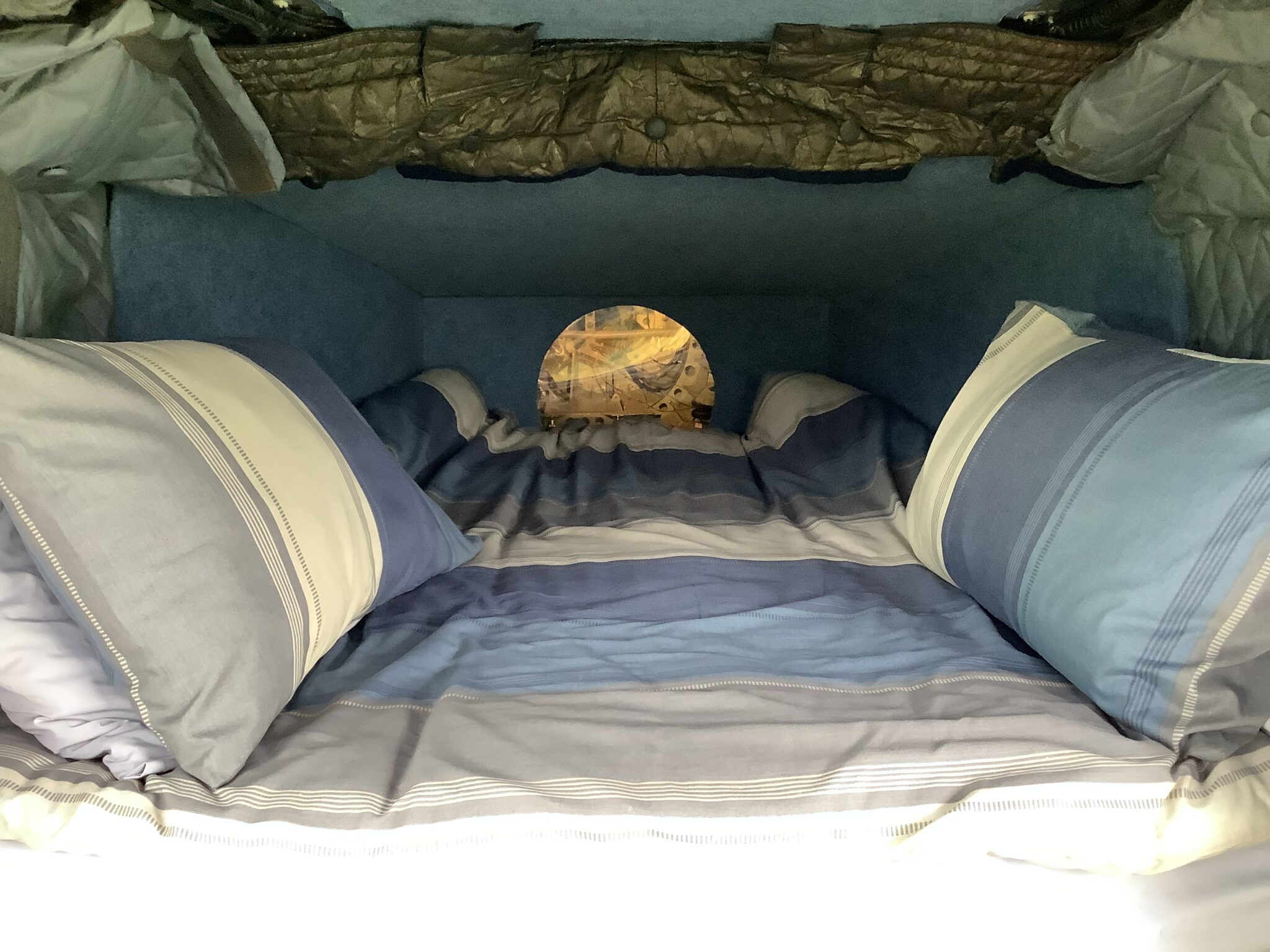 Haelarcher Helicopter Glamping | converted Navy copter | Lizard