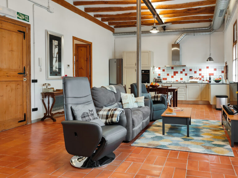 Les Voltes | welcoming eco-retreat in a Catalonian wine village