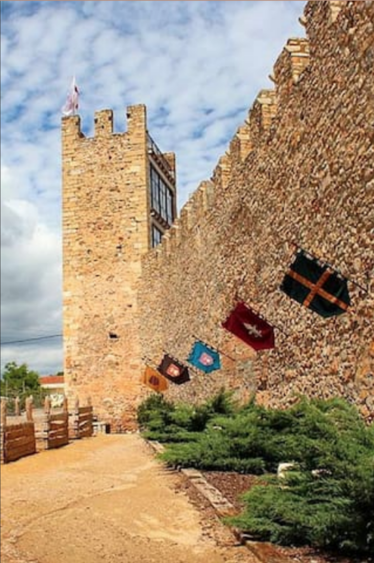 Les Voltes | welcoming eco-retreat in a Catalonian wine village