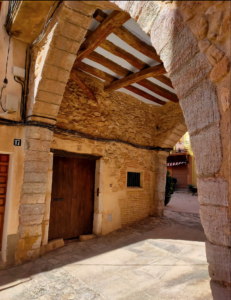 Les Voltes | welcoming eco-retreat in a Catalonian wine village