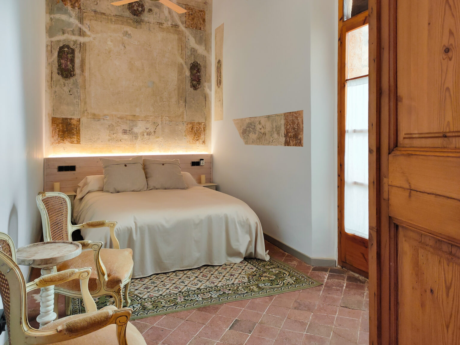 Les Voltes | welcoming eco-retreat in a Catalonian wine village
