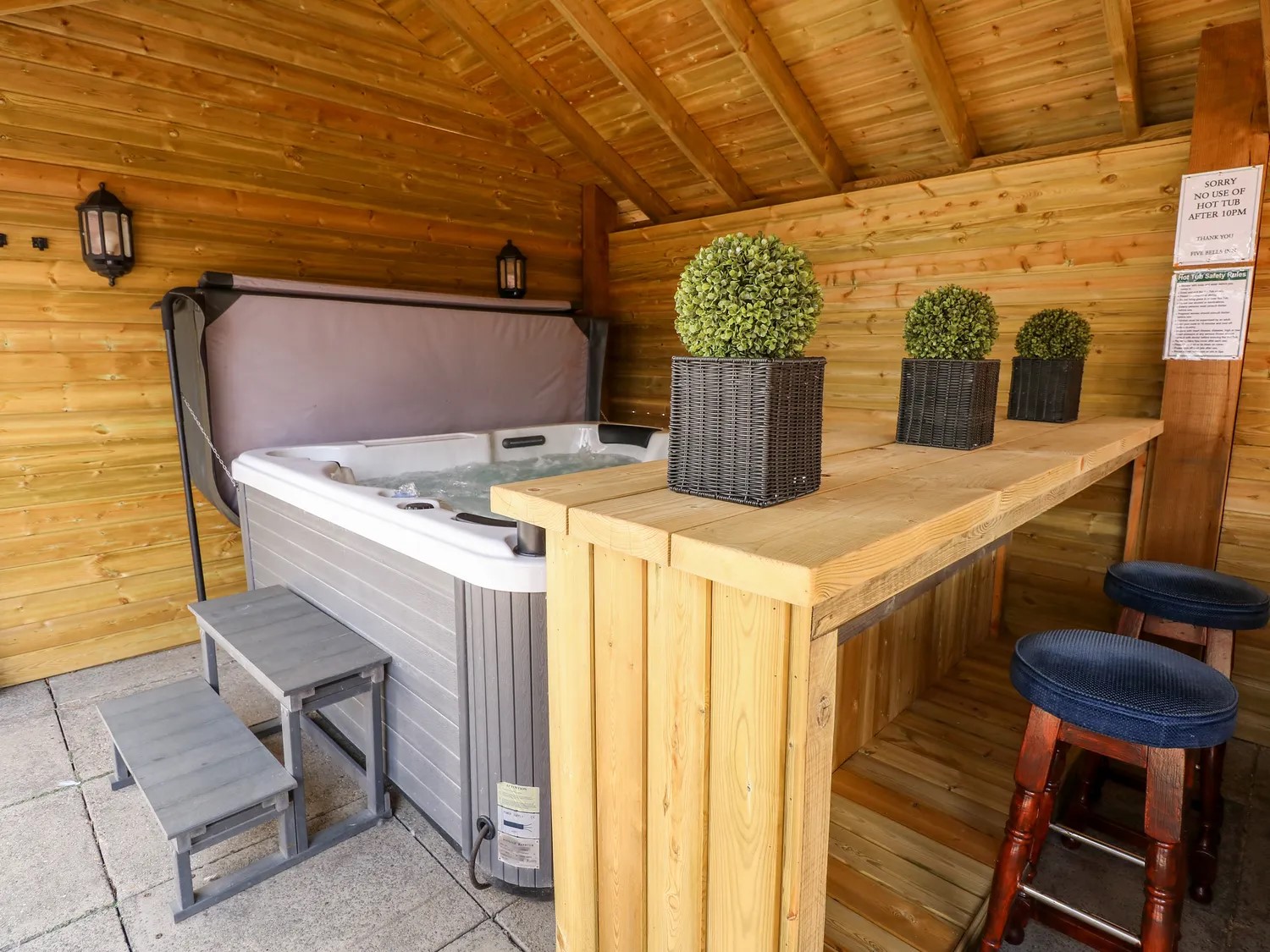 The Five Bells Inn | converted Norfolk pub for large group stays