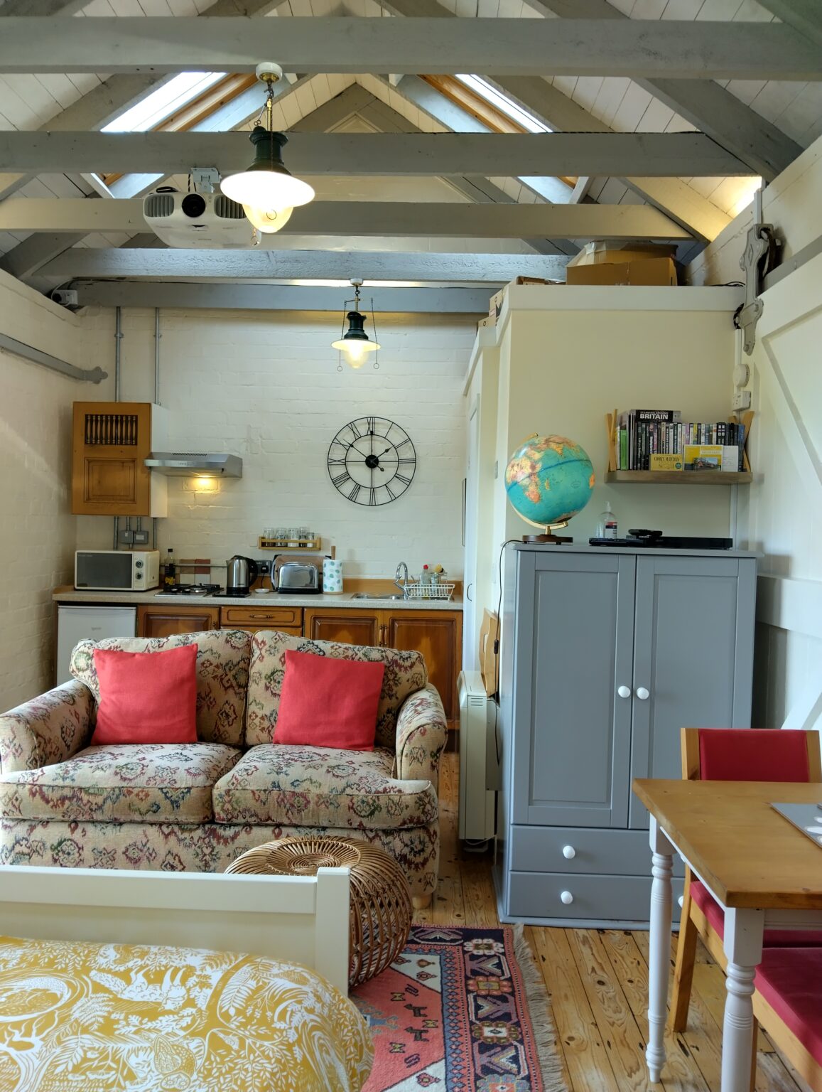 Rowden Mill Station Building & Parcel Office | restored railway stay