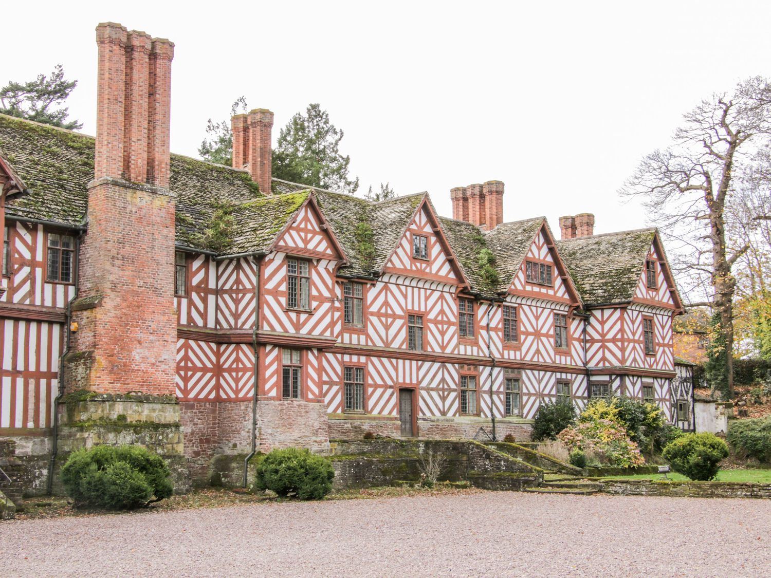 The Generals Quarters | historic group stays in Shropshire