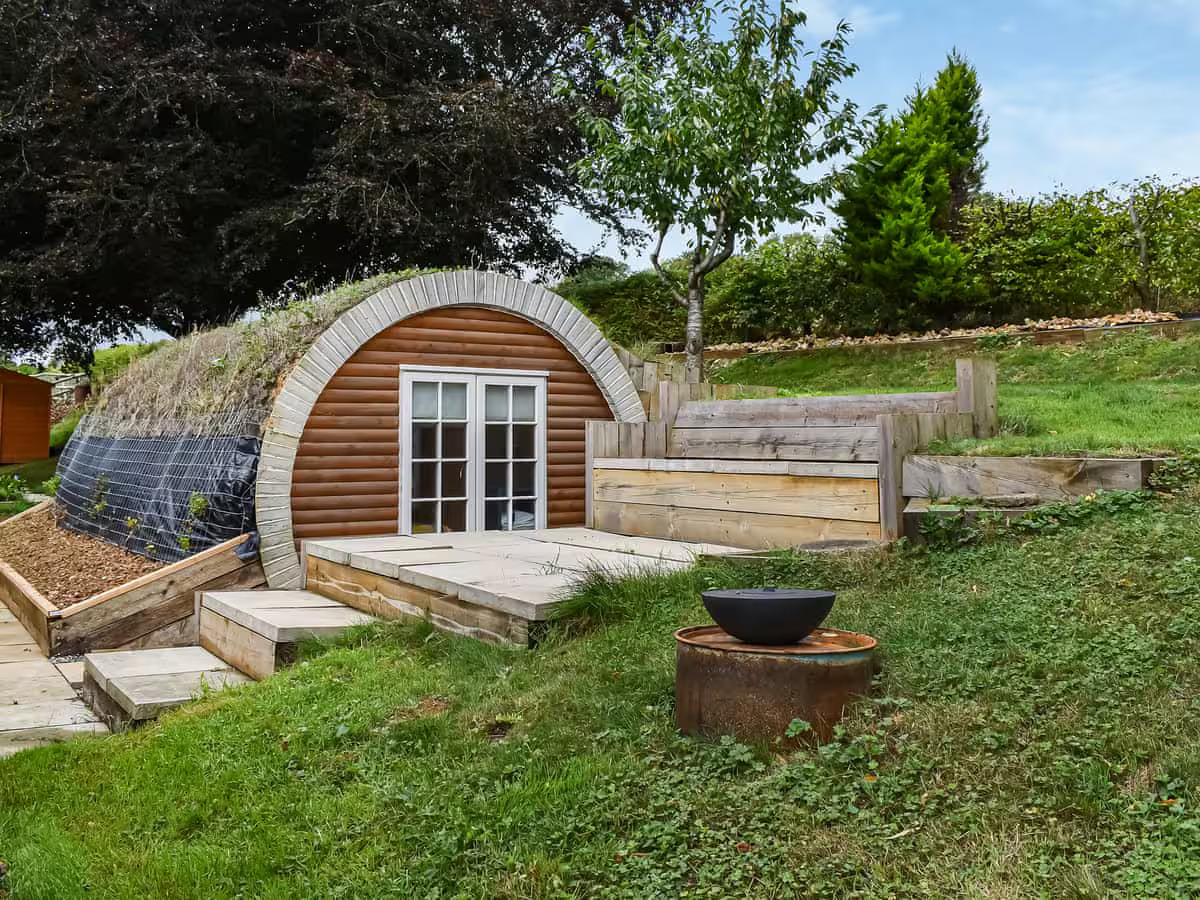 Hastingleigh Hobbit House unique romantic hill house Kent