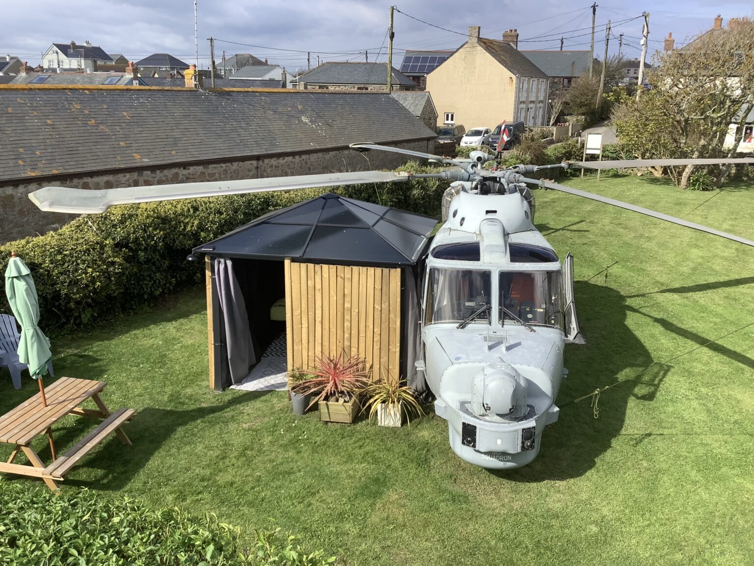 Haelarcher Helicopter Glamping | converted Navy copter | Lizard