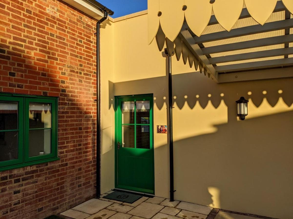 Railway Hotel Fordingbridge themed carriage rooms | Hampshire