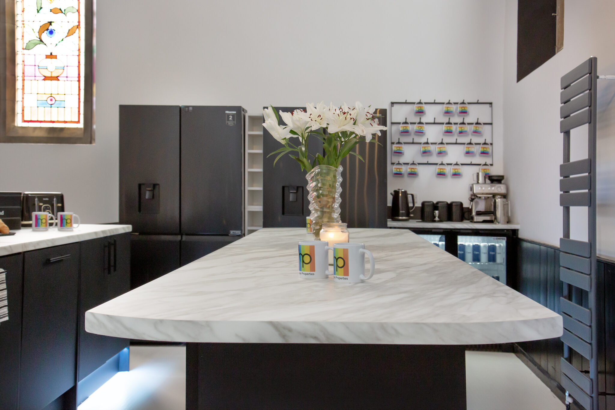 Halula Halo large group stay with hot tub swimming pool Somerset