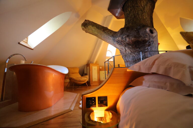Treeopia | two luxurious adults only treehouses in Worcestershire
