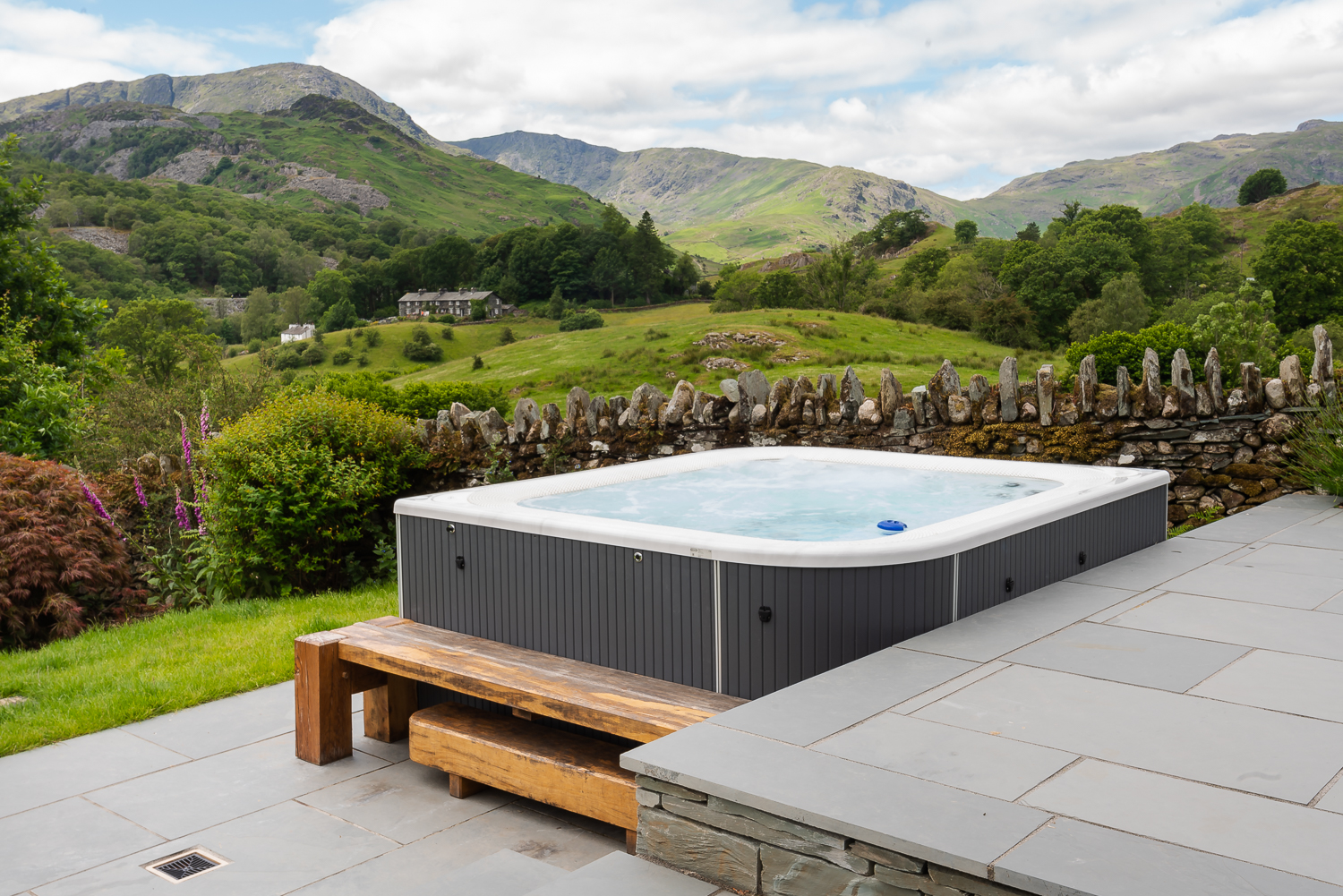 Lowfield House | group stay holidays Little Langdale Lake District
