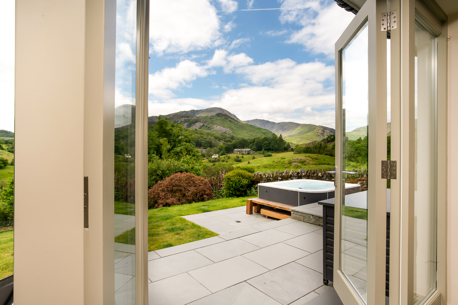 Lowfield House | group stay holidays Little Langdale Lake District